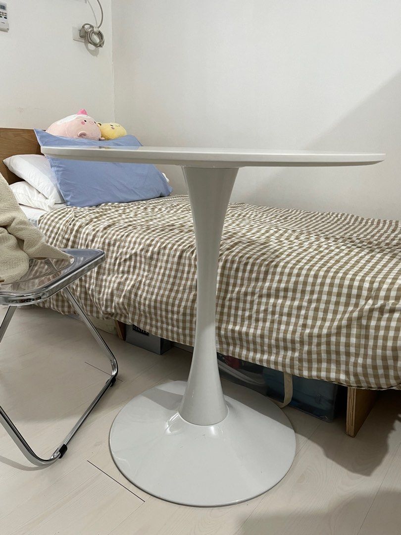 Korean Style Aesthetic Tulip Cafe Table on Carousell