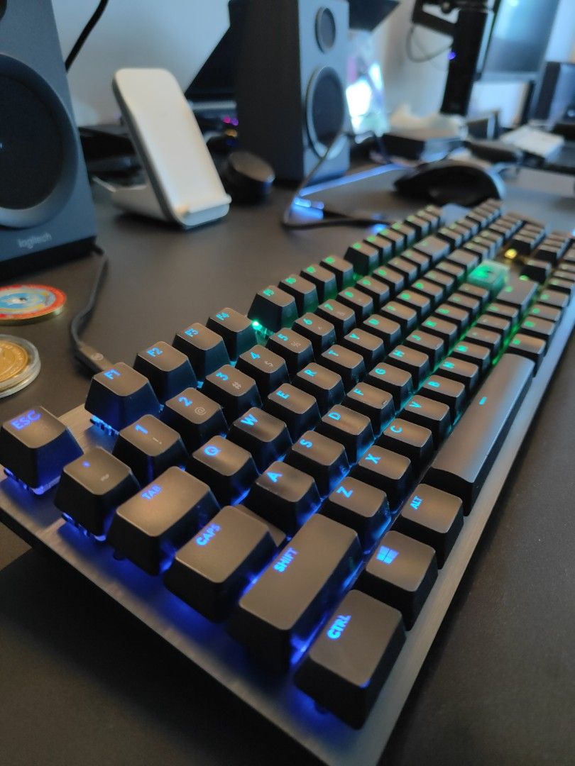 Logitech G512 Linear Red Keyboard, Computers & Tech, Parts ...