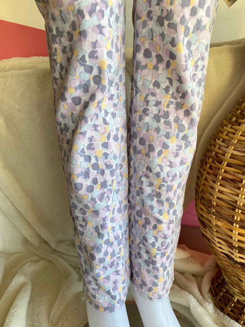 Lowrys Farm, Fesyen Wanita, Pakaian Wanita, Bawahan di Carousell