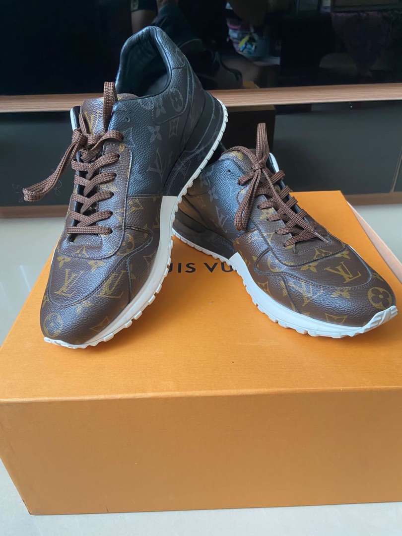Lv, Fesyen Pria, Sepatu , Sepatu Formal di Carousell
