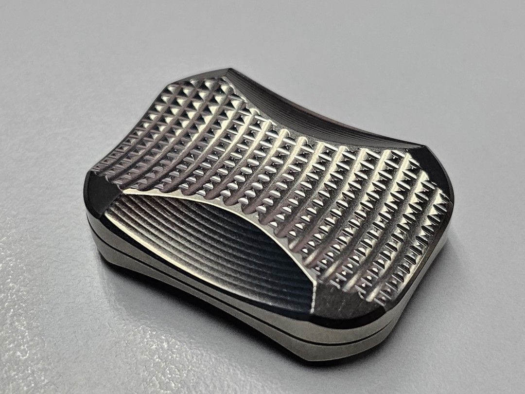 Magnus Fidgets 2 Click Titanium Toad (with copper inner plates ...