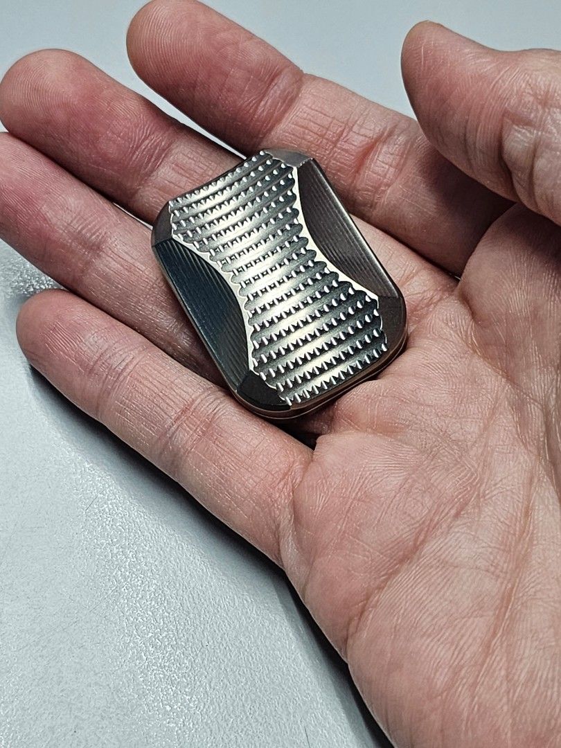 Magnus Fidgets 2 Click Titanium Toad (with copper inner plates ...