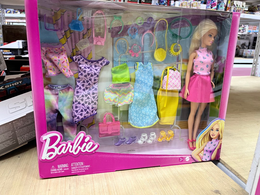 Mattel 全新 Barbie 芭比時尚造型配搭組合 芭比娃娃 Barbie芭比電影, 書籍、休閒與玩具, 玩具、公仔、桌遊在旋轉拍賣