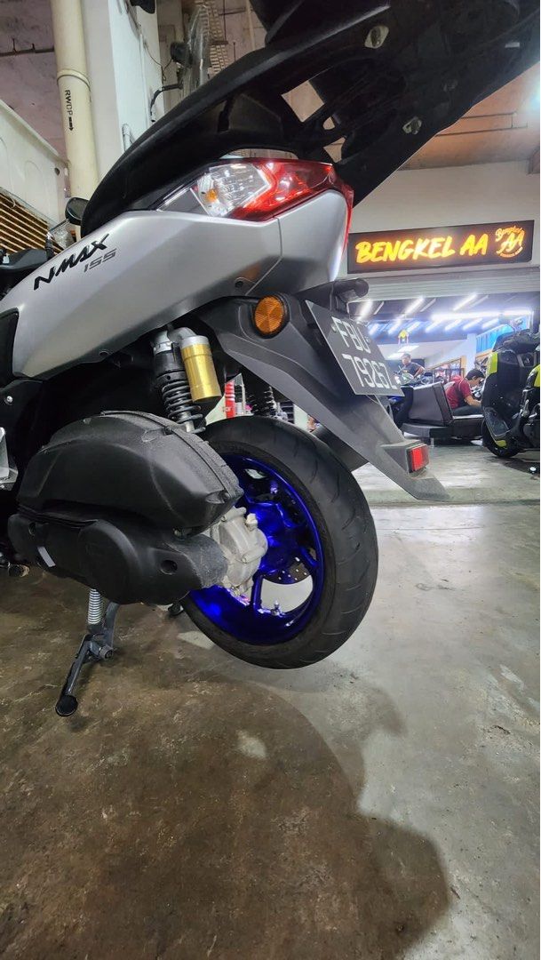 Nmax Rims Spray (Candy Blue), Motorcycles, Motorcycle Accessories on ...
