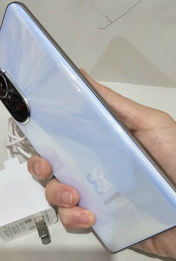 Nova 9se on Carousell