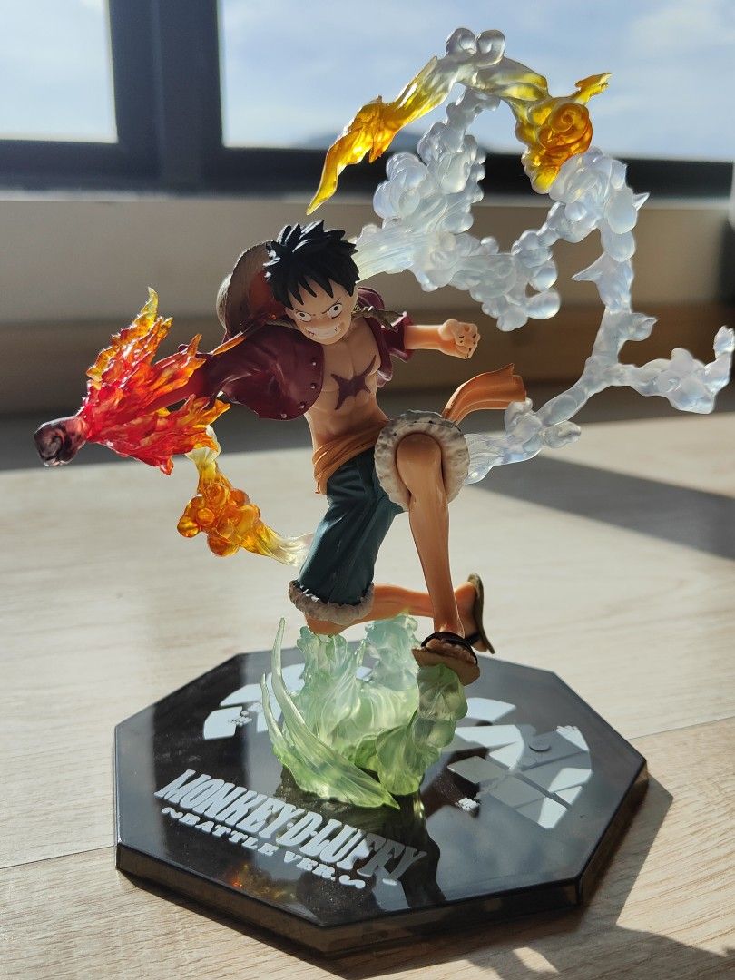 One Piece - Luffy Fighting Pose, Hobbies & Toys, Toys & Games on Carousell
