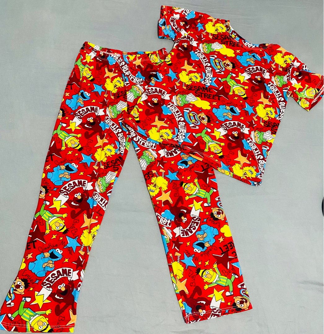 PAJAMA terno Sesame Street on Carousell