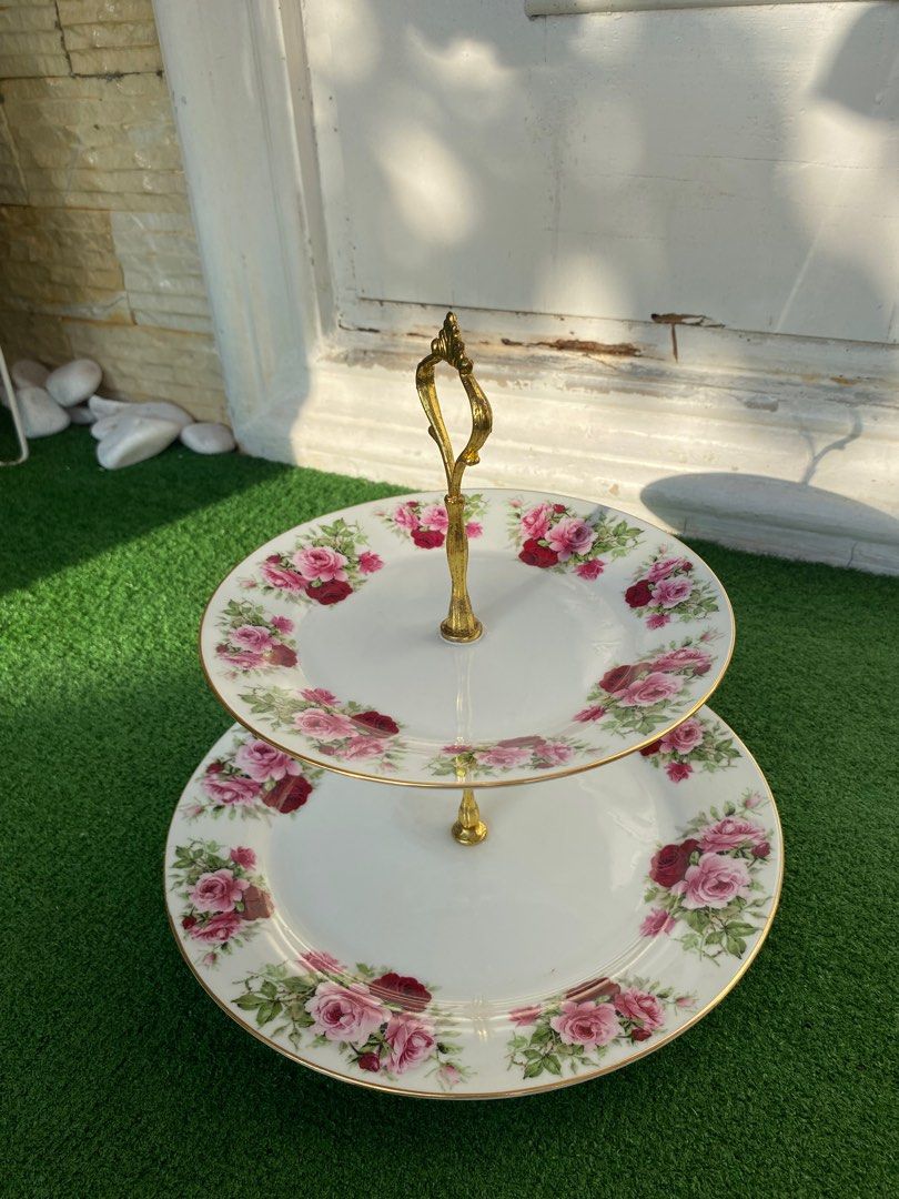 Pinggan tingkat vantage, Furniture & Home Living, Kitchenware ...