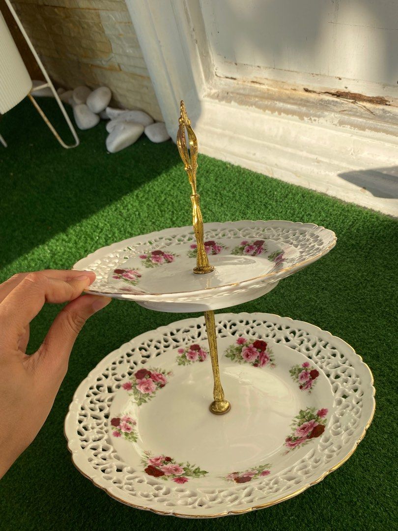 Pinggan tingkat vantage, Furniture & Home Living, Kitchenware ...