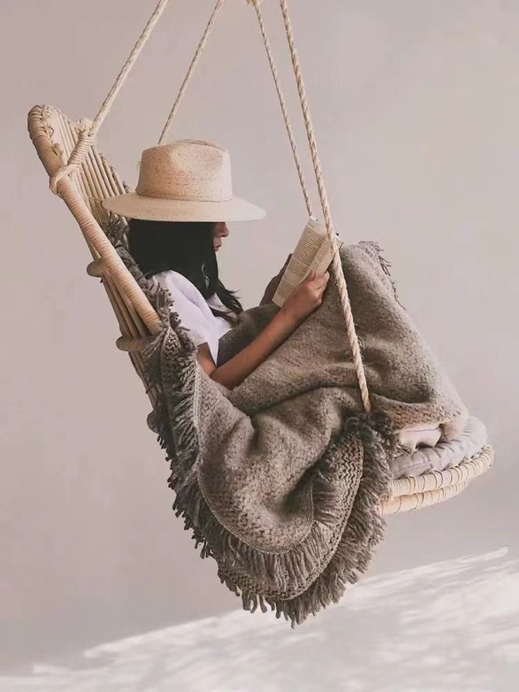 Rattan Porch Swing Hammock, 傢俬＆家居, 傢俬, 椅子 - Carousell