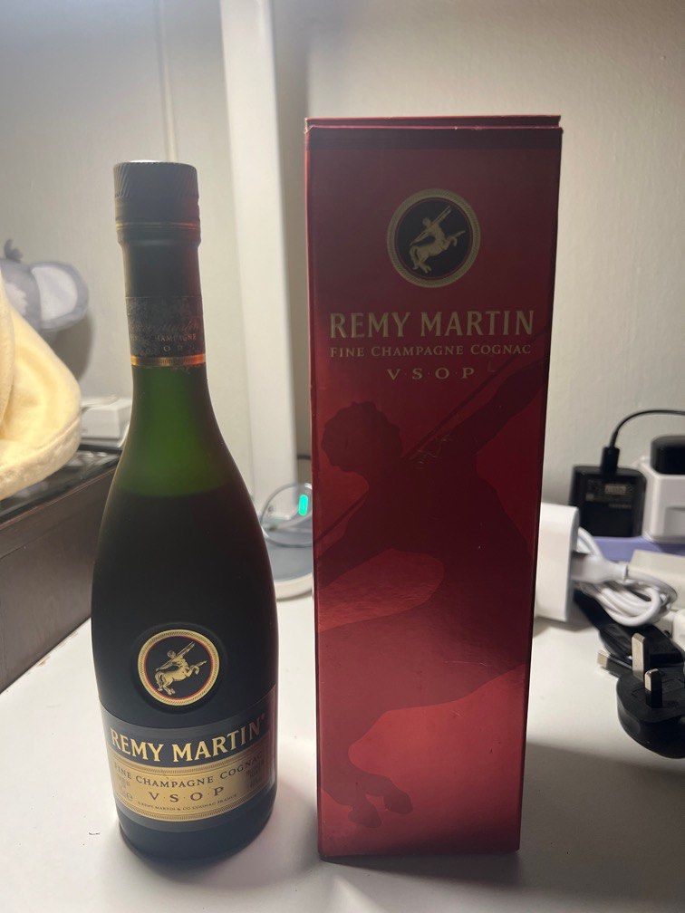 Remy Martin Fine Champagne Cognac VSOP, Food & Drinks, Alcoholic Beverages on Carousell