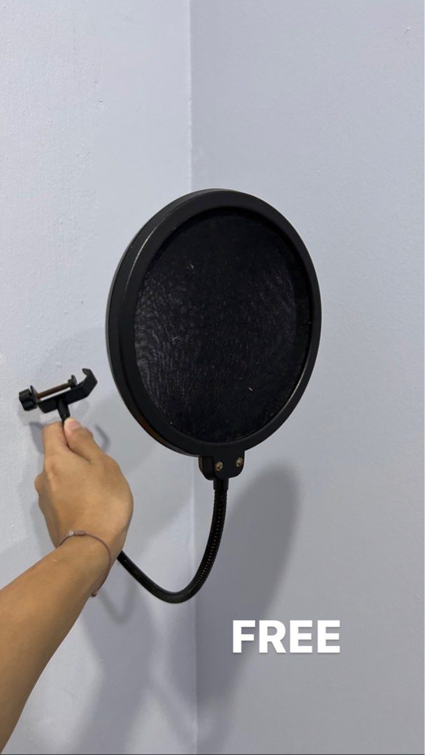 Scarlett Studio CM25 MK2 Condenser Microphone + Scarlett HP60 MK2 ...