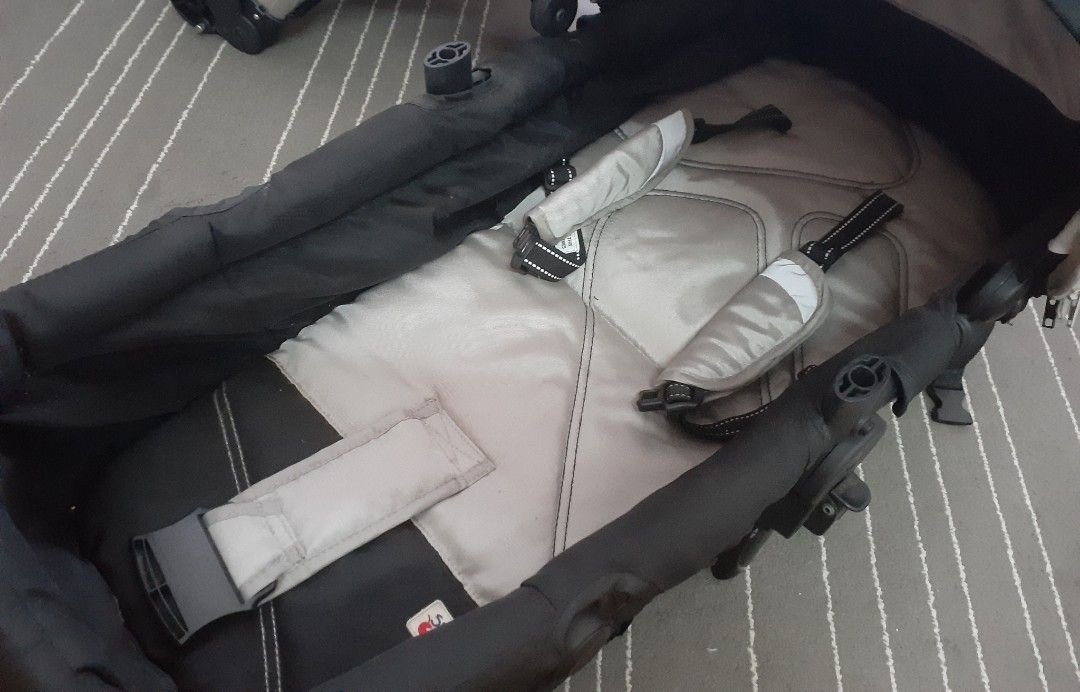 SCR10 Hydra, Babies & Kids, Going Out, Strollers on Carousell