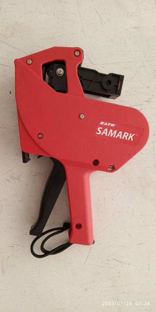 Single liner hand labeller, Hobbies & Toys, Stationery & Craft ...