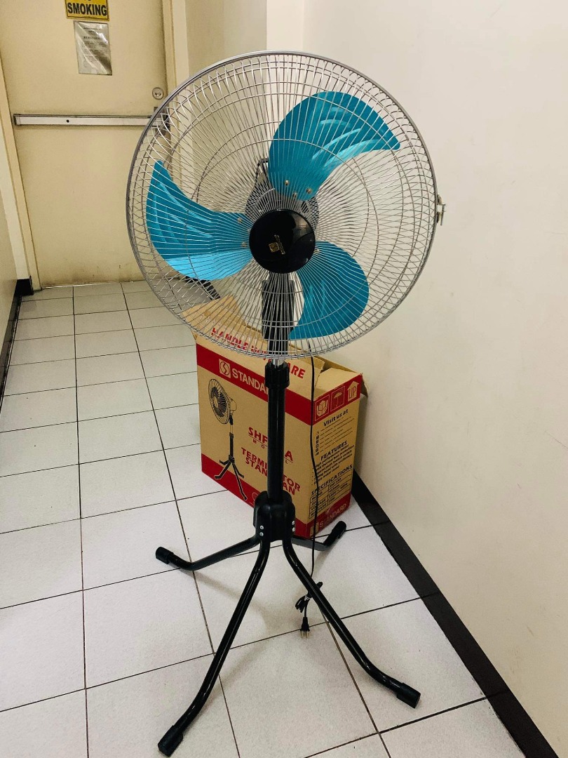 Standard 18 Industrial Stand Fan SHF-18, Furniture & Home Living ...