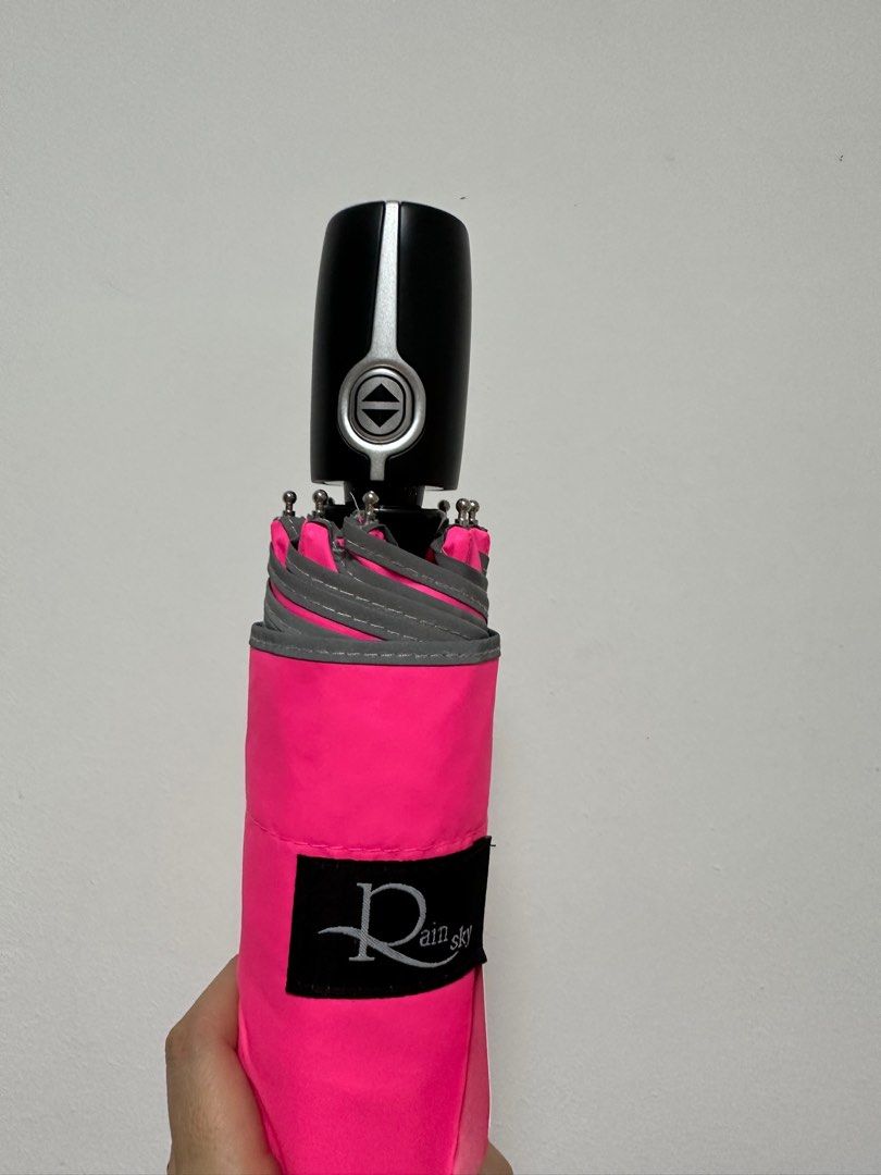 Taiwan Rainsky Umbrella, Hobbies & Toys, Travel, Umbrellas on Carousell