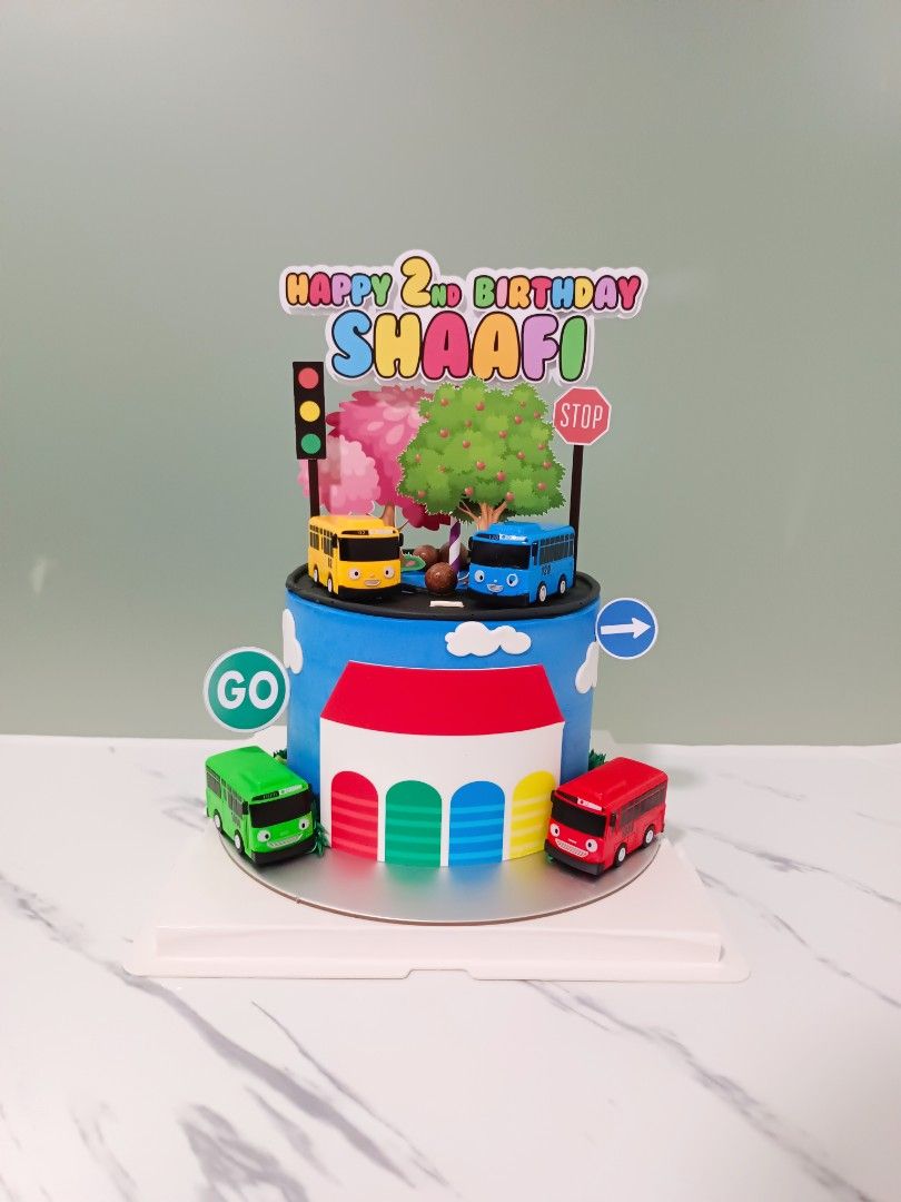 Tayo bus cake, Food & Drinks, Homemade Bakes on Carousell