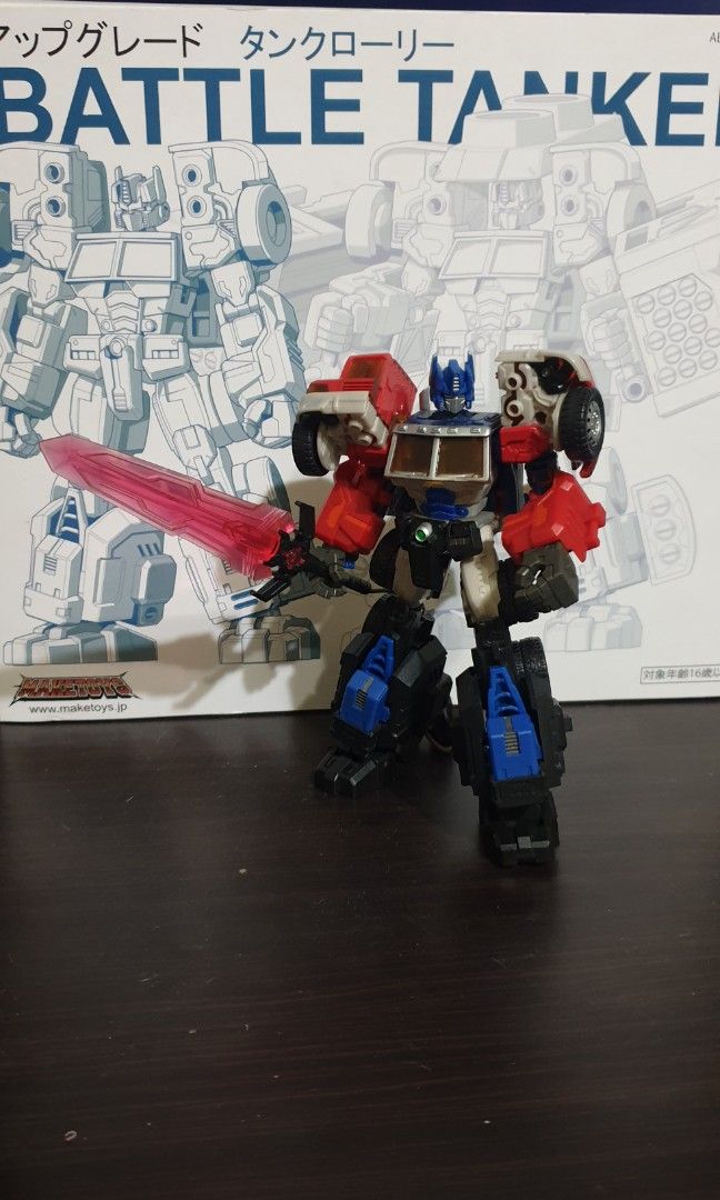 Transformer G2 Laser Optimus Prime with Maketoys Battle Tank Upgrade ...