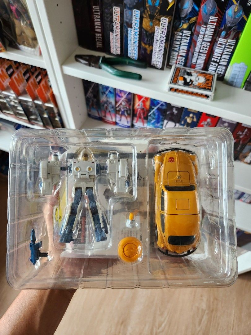 Transformers Masterpiece Bumblebee MP-21 & FREE MP-20 WHEELJACK ...