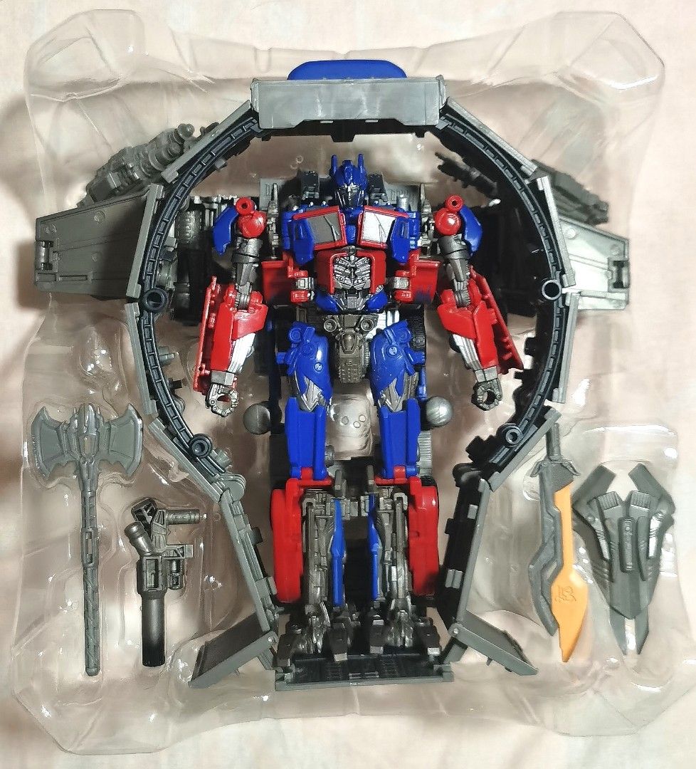 Transformers Studio Series SS 44 JetWing Optimus Prime and SS 35 ...