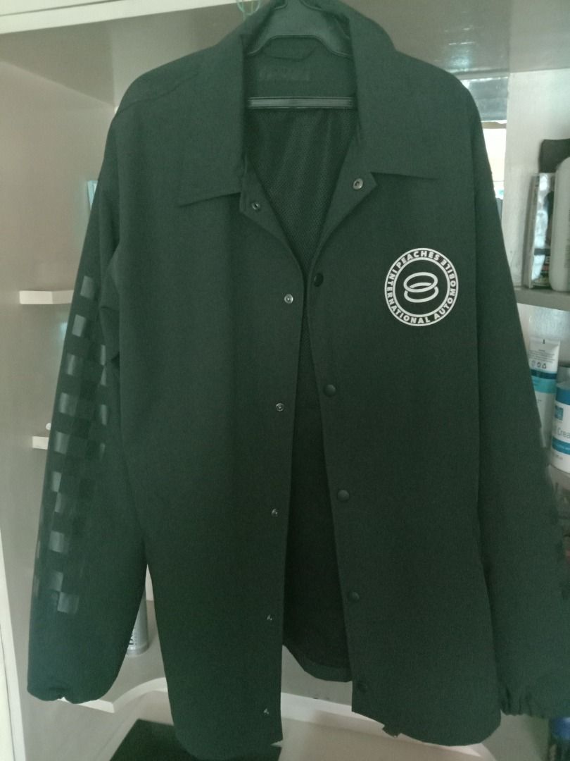 Uniqlo HYPEBEAST Community Center Coach Jacket (Peaches), Men's Fashion ...