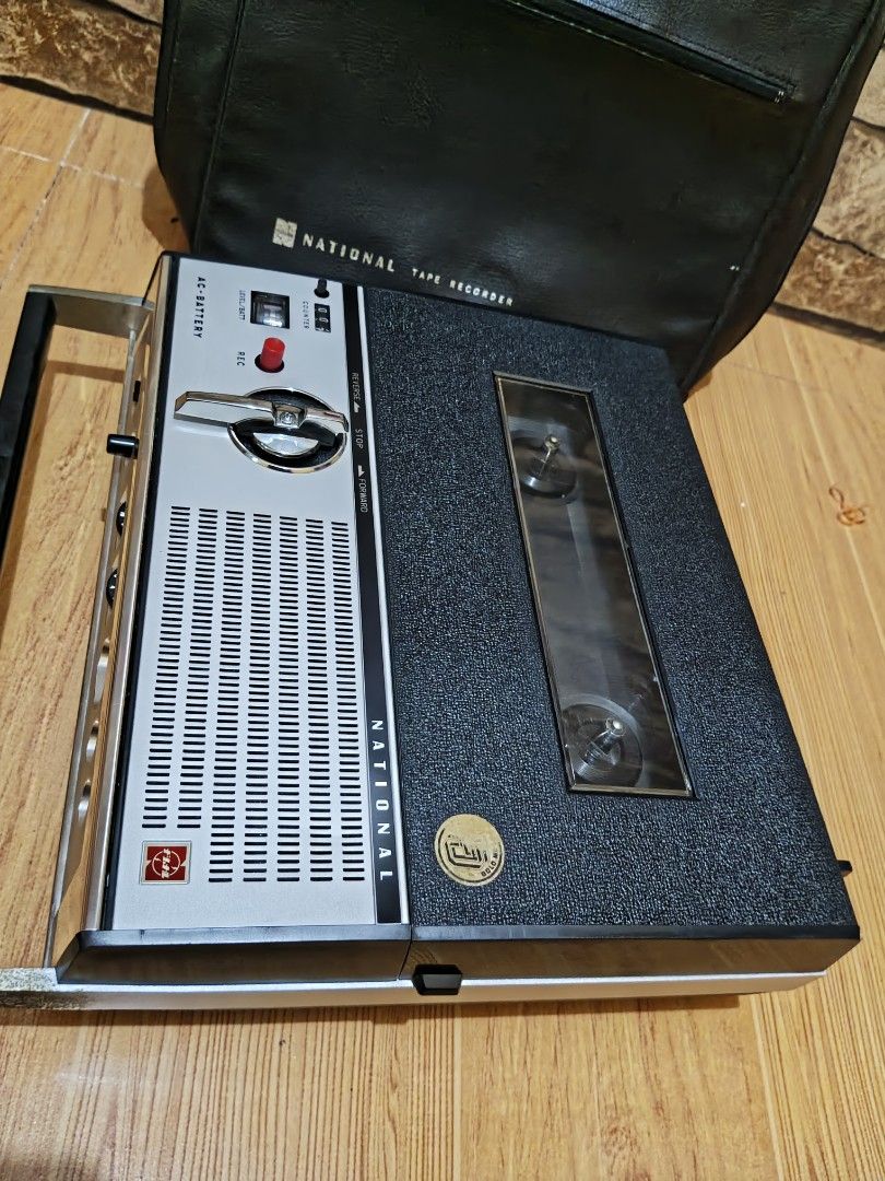Vintage 1967 Panasonic RQ-501 Solid State Reel-to-Reel Tape Recorder ...