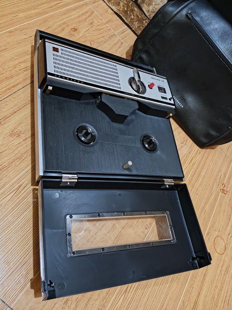 Vintage 1967 Panasonic RQ-501 Solid State Reel-to-Reel Tape Recorder ...