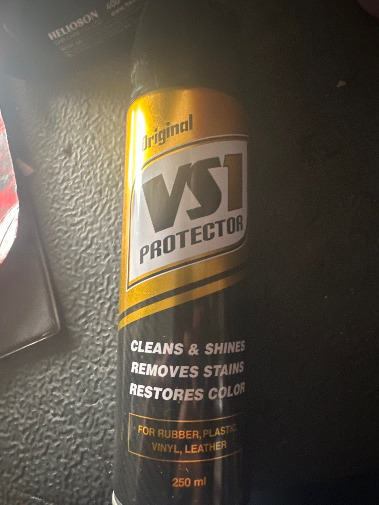 VS1 original protector on Carousell