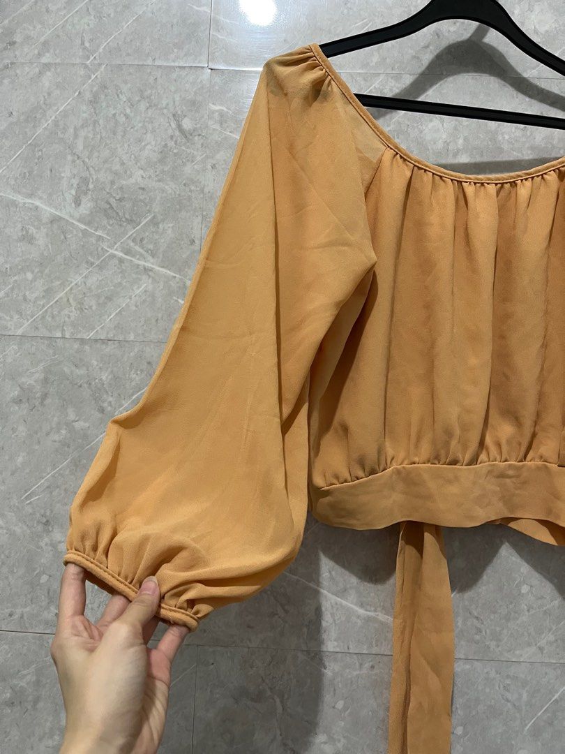 Yellow sabrina top fit to M, Fesyen Wanita, Pakaian Wanita, Atasan di ...