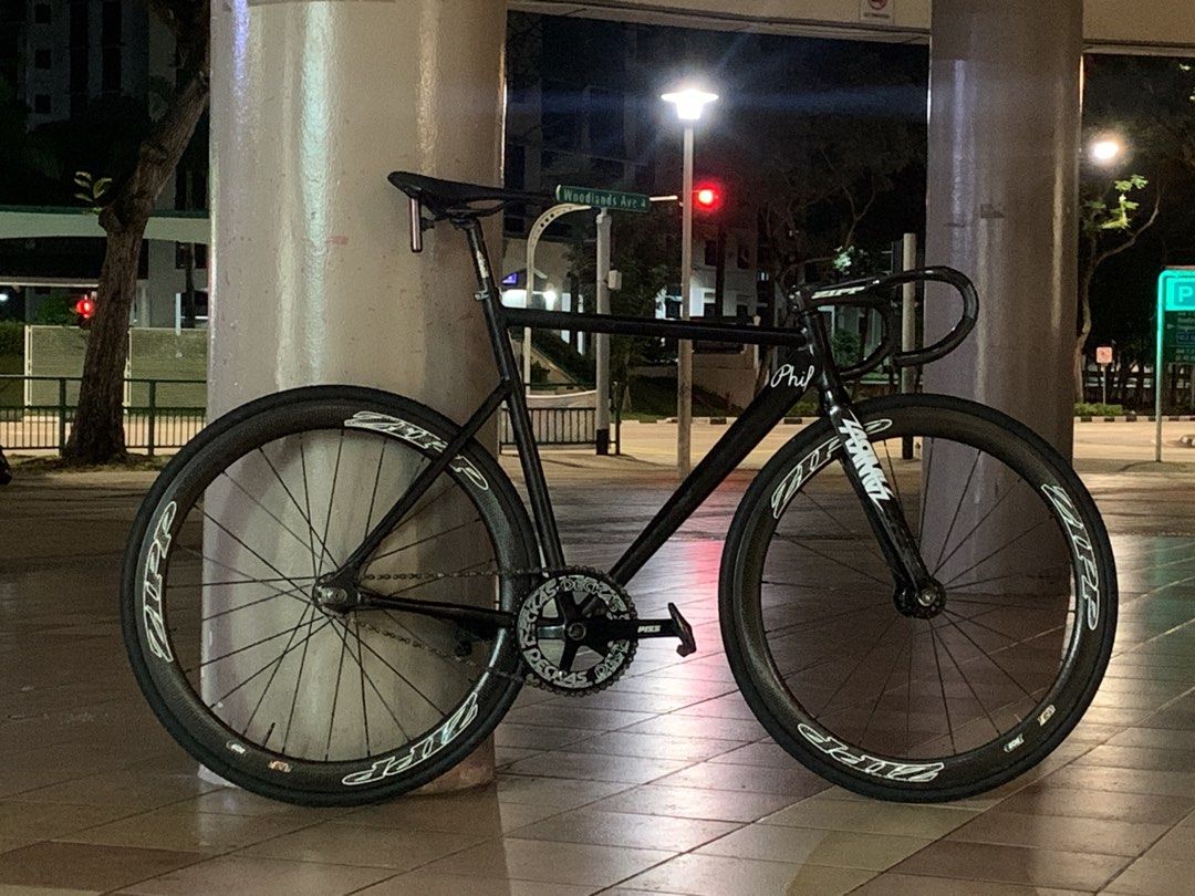 Zipp 303 Track Wheelset, Sports Equipment, Bicycles & Parts, Parts ...