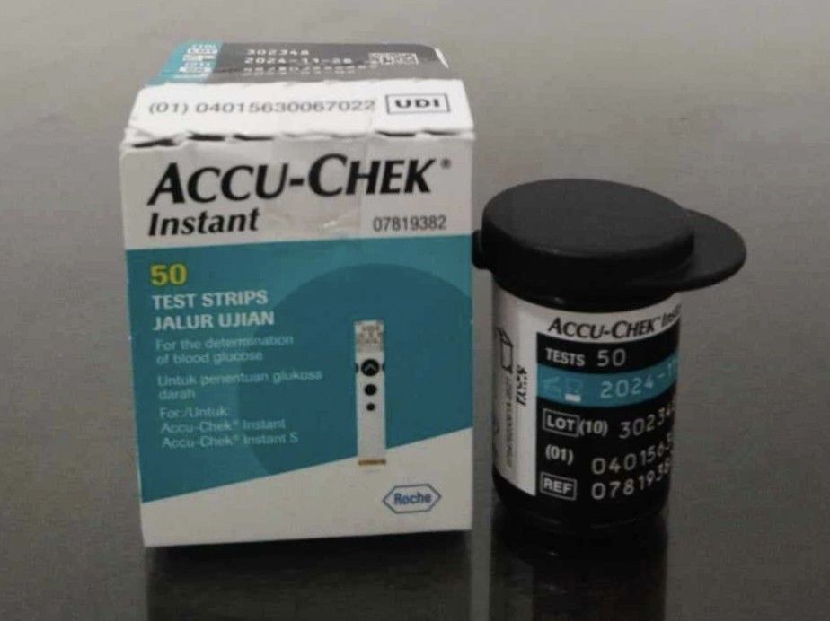 Accu Check Instant Test Strips 50 Pcs on Carousell