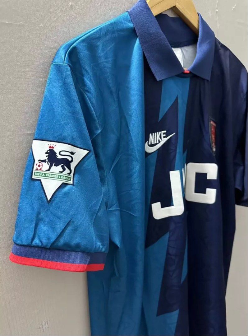 Arsenal 95/96 away jersey, Men's Fashion, Activewear on Carousell