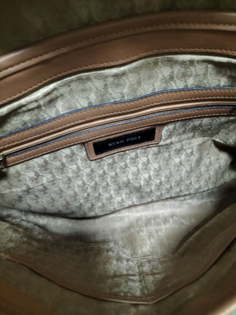 beanpole, Women's Fashion, Bags & Wallets, Cross-body Bags on Carousell