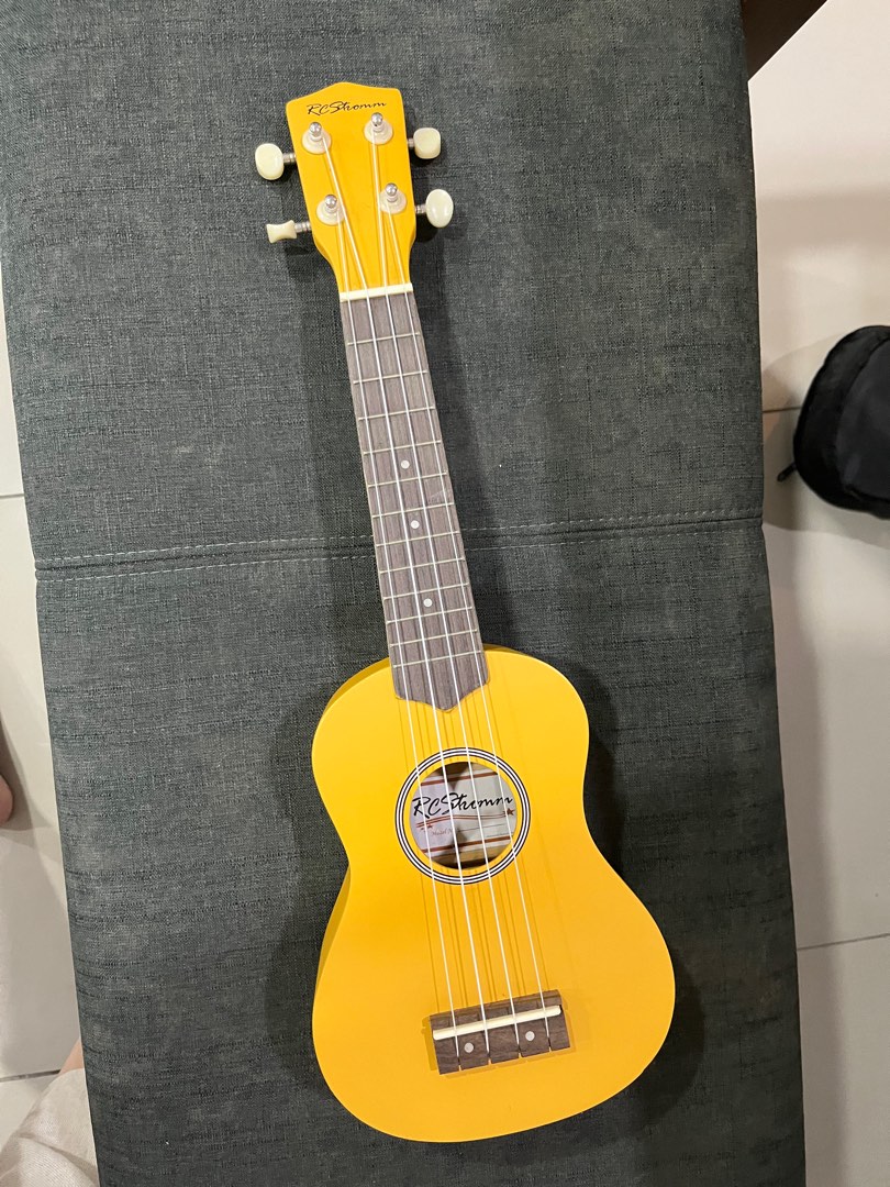 Beginner Ukulele, Hobbies & Toys, Music & Media, Musical Instruments on ...