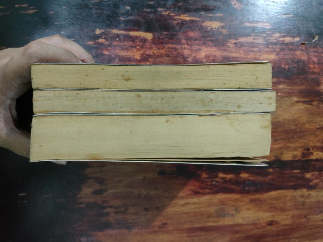 Book Bundle signet classics on Carousell