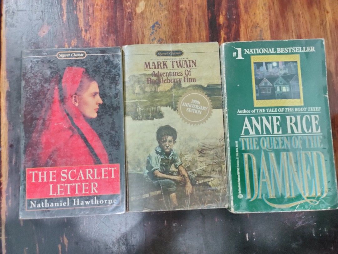 Book Bundle signet classics on Carousell