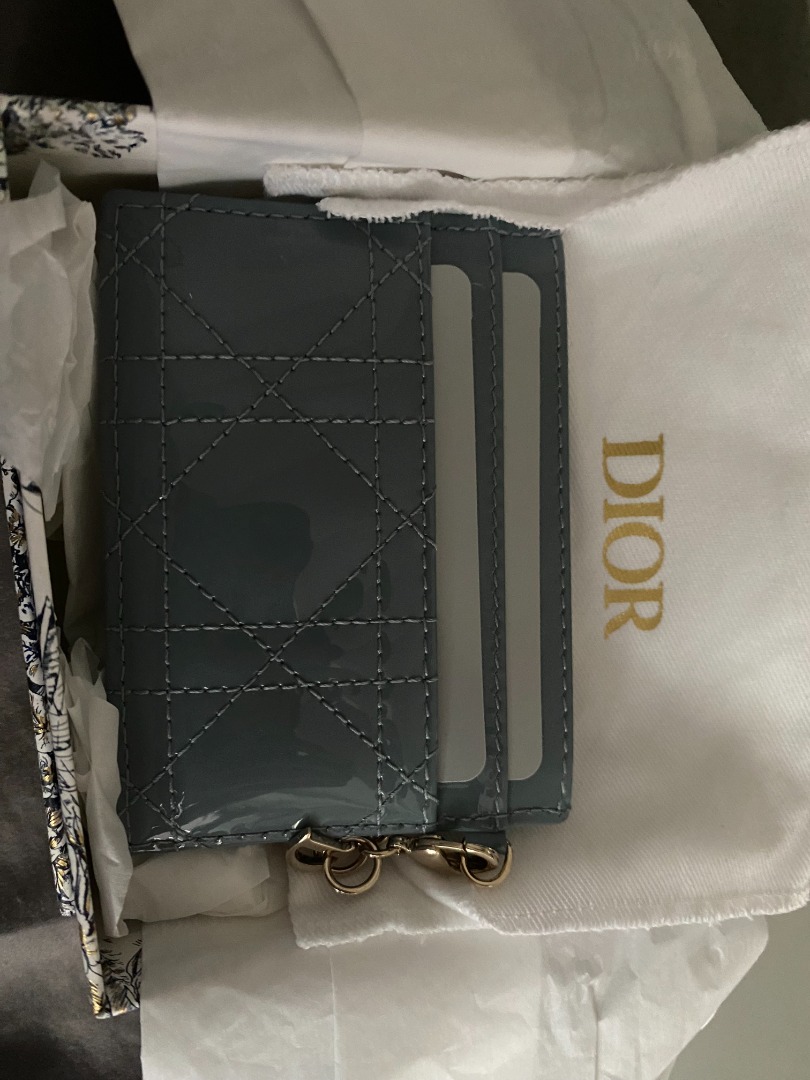 BRAND NEW,DIOR CARD HOLDER (LADY DIOR FIVE-SLOT CARD HOLDER), 女裝, 手袋及銀包 ...
