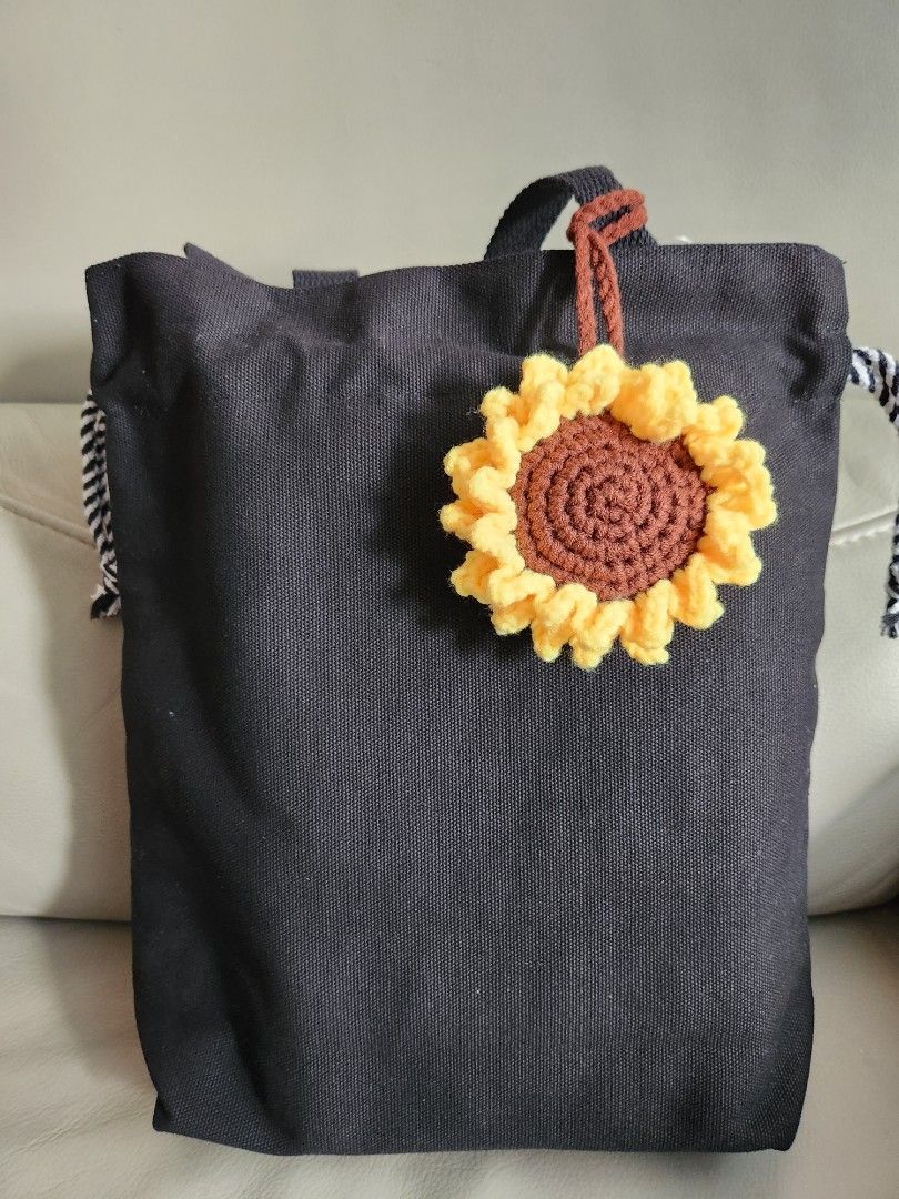 Crochet Sunflower Bag Charm, Hobbies & Toys, Stationery & Craft ...
