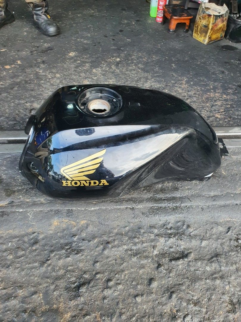 Honda Revo tank, Fuel Pump, Motorcycles, Motorcycle Accessories on ...