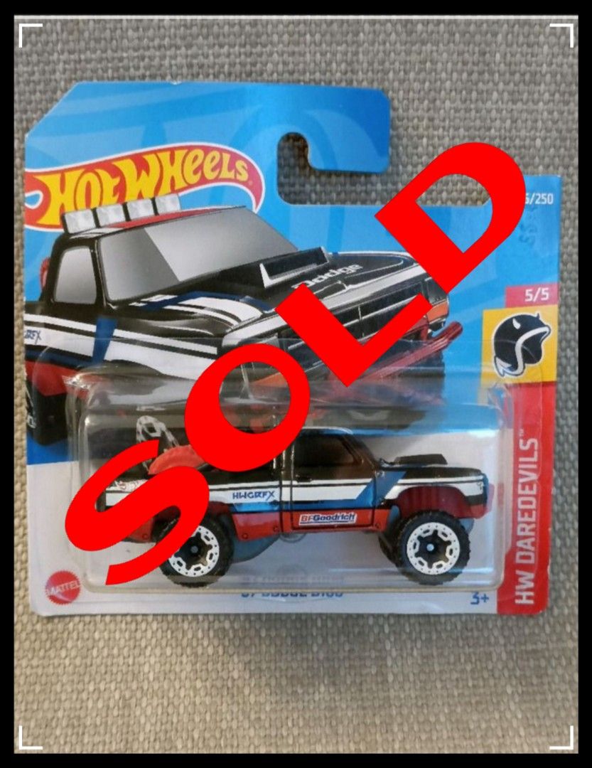 Hot Wheels Bone Shaker (Moon Eye), Hobbies & Toys, Toys & Games on ...