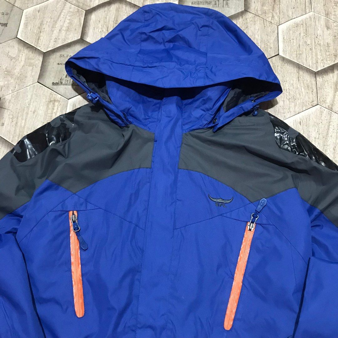 Jaket Outdoor Bfl Outdoor, Fesyen Pria, Pakaian , Lainnya di Carousell