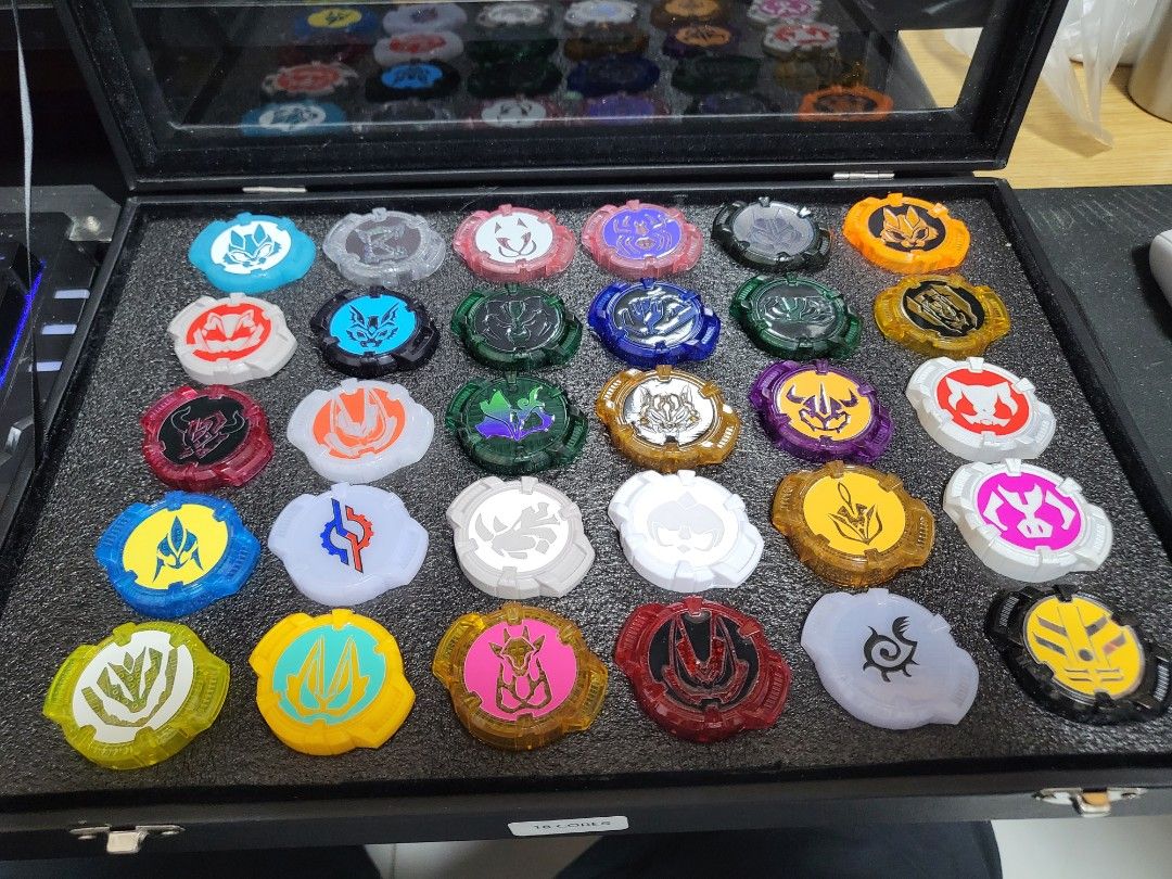 Kamen Rider Geats ID Core Plus 30 Core Holder, Hobbies & Toys, Toys ...