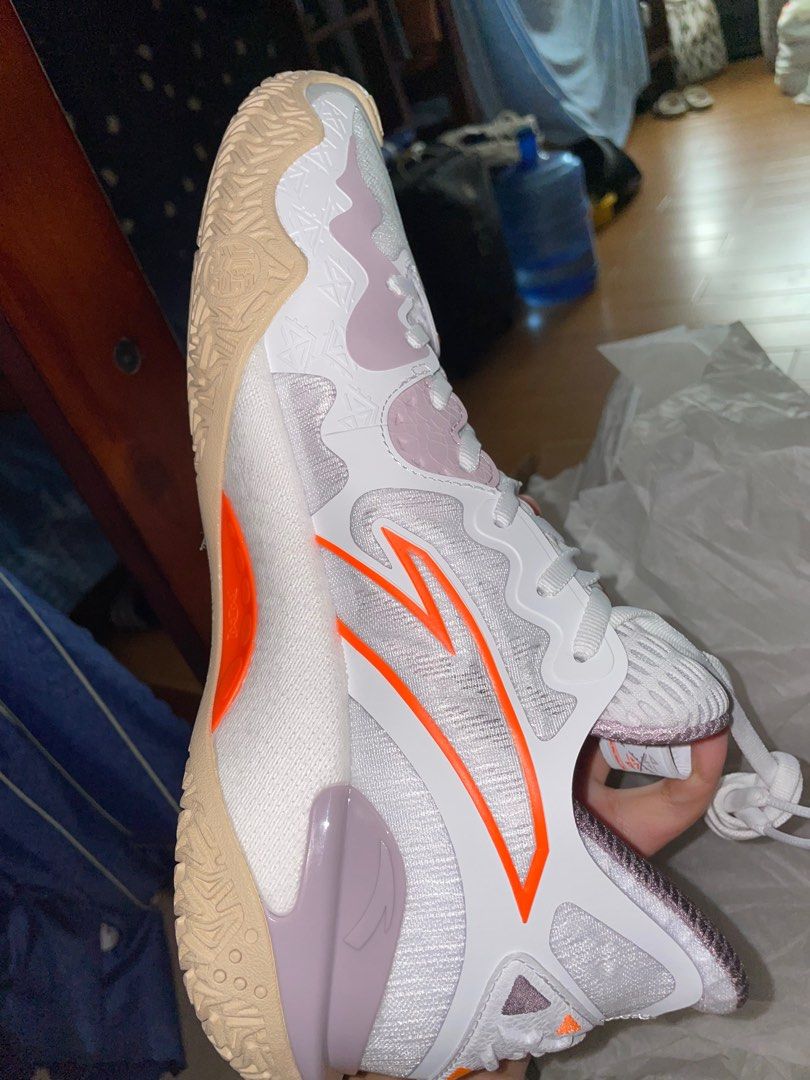 Kyrie Irving x Shockwave 5, Men's Fashion, Footwear, Sneakers on Carousell