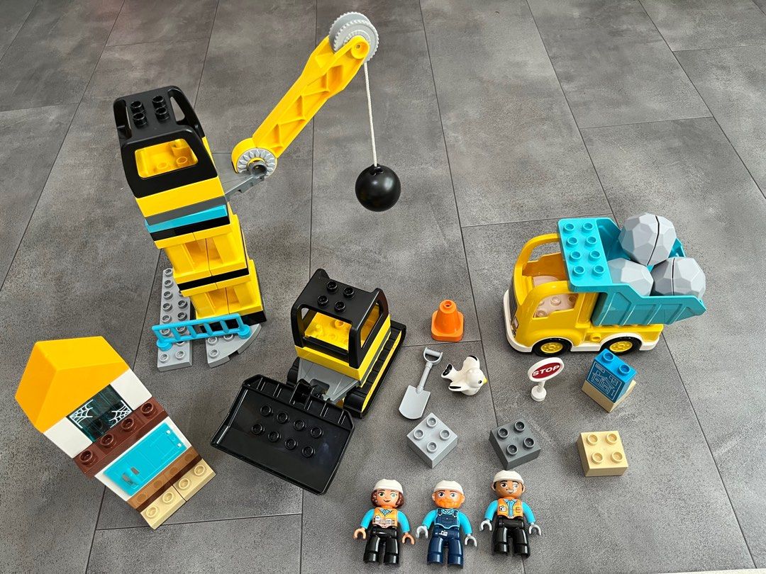 Lego Duplo Wrecking ball demolition, Hobbies & Toys, Toys & Games on ...