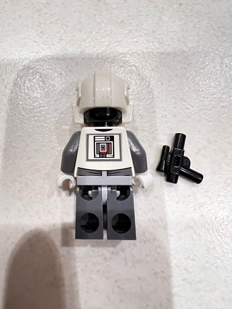 Lego StarWars Minifigure - ATAT Driver, Hobbies & Toys, Toys & Games on ...