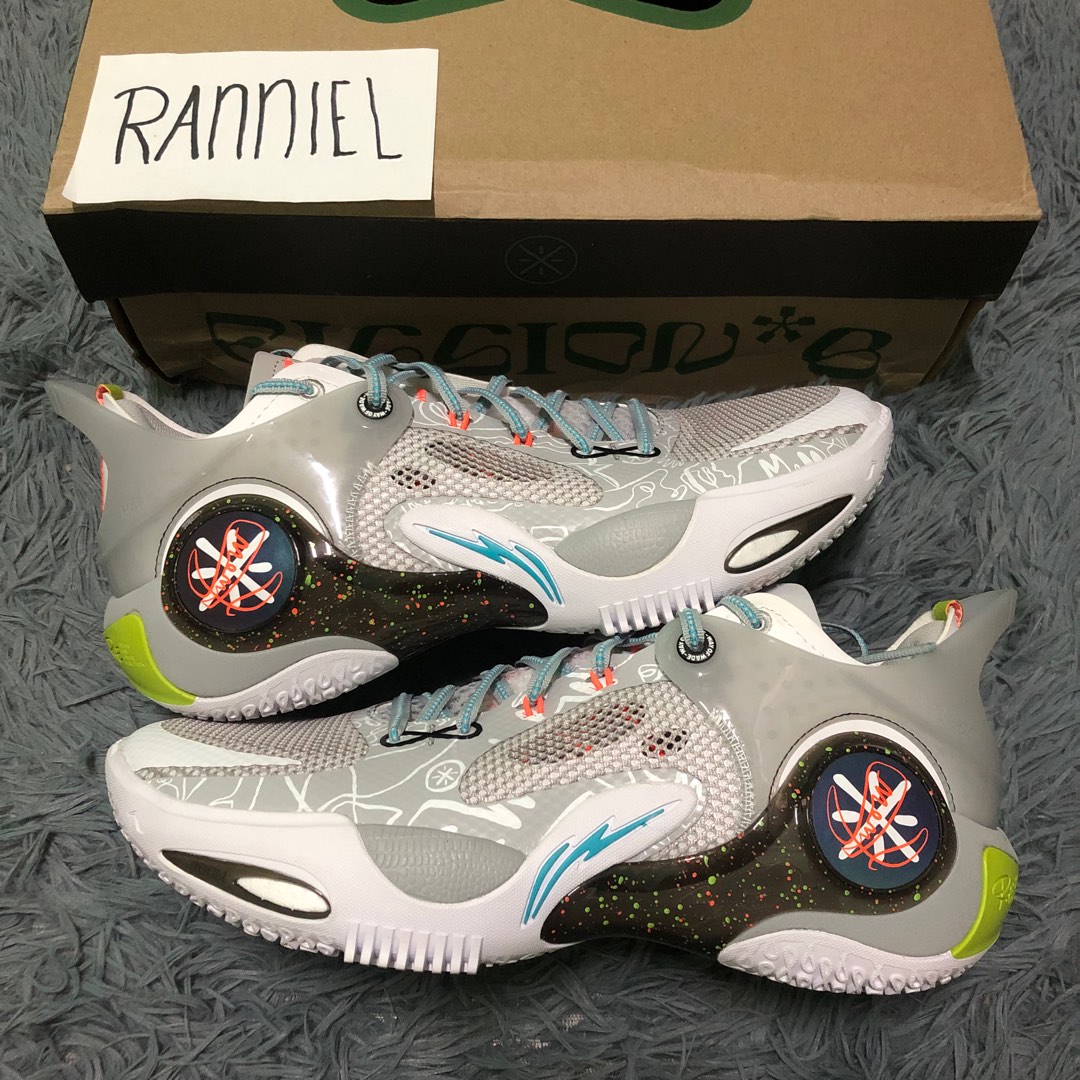 LI NING FISSION 8 SE "MOMENT" on Carousell