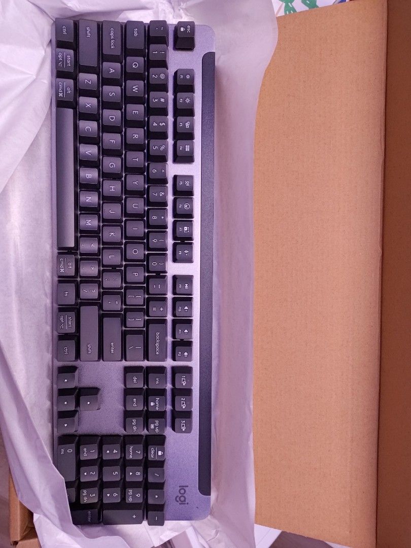 Logitech 羅技 K865 keyboard 機械鍵盤, 電腦＆科技, 電腦周邊及配件, 電腦鍵盤及相關產品 - Carousell