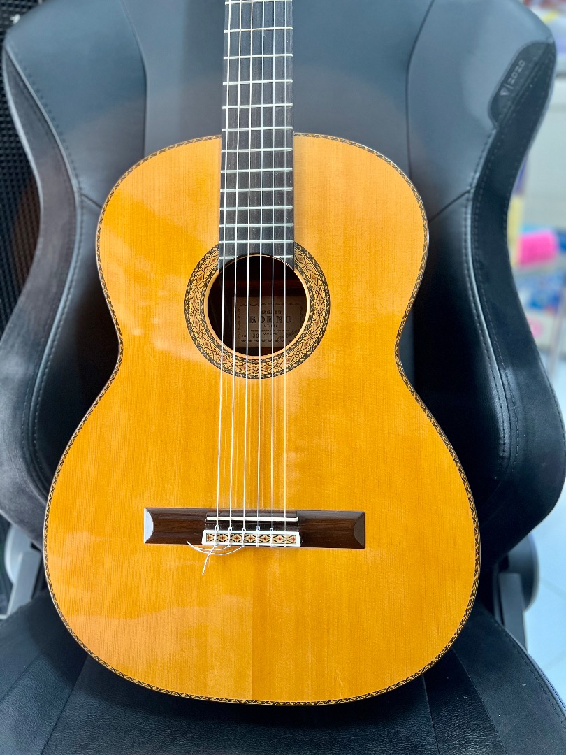 Masaru Kohno No 30 1977 Solid Brazilian Rosewood side and back MIJ handmade, Hobbies & Toys ...