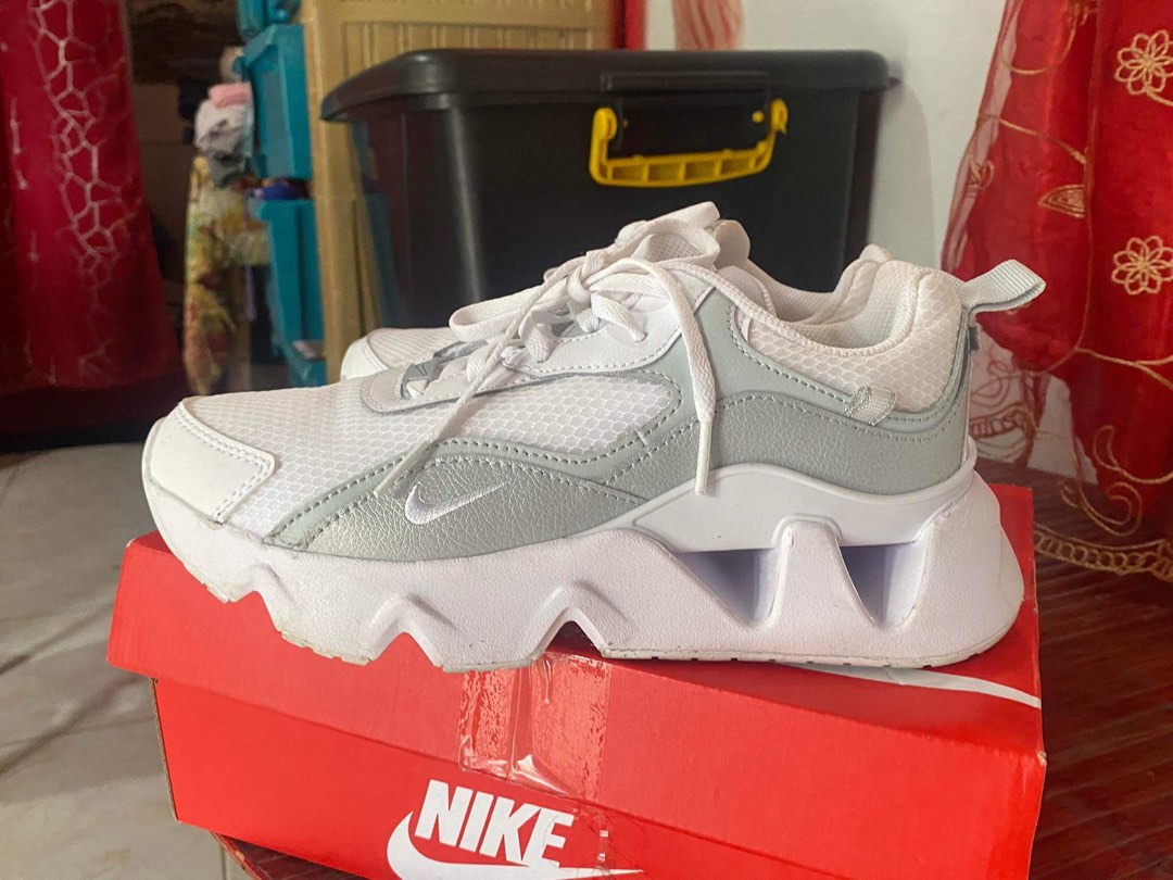 nike ryz 365 II on Carousell