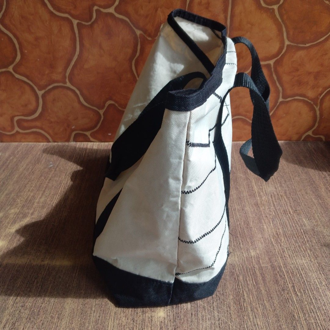 Pred Ferry Tote Bag, Luxury, Bags & Wallets on Carousell